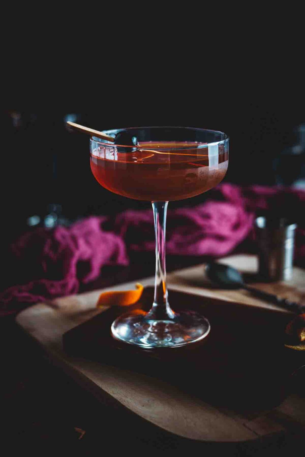 Smoked Manhattan Recipe | Libation Chronicles