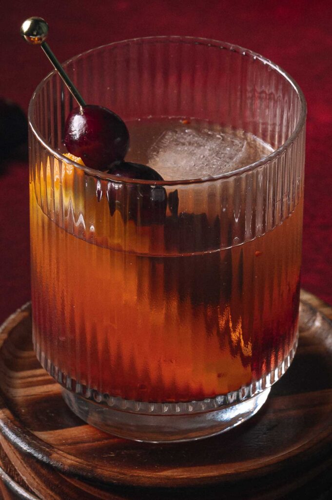 Cranberry Old Fashioned Recipe: A Seasonal Twist on a Classic | Libation Chronicles